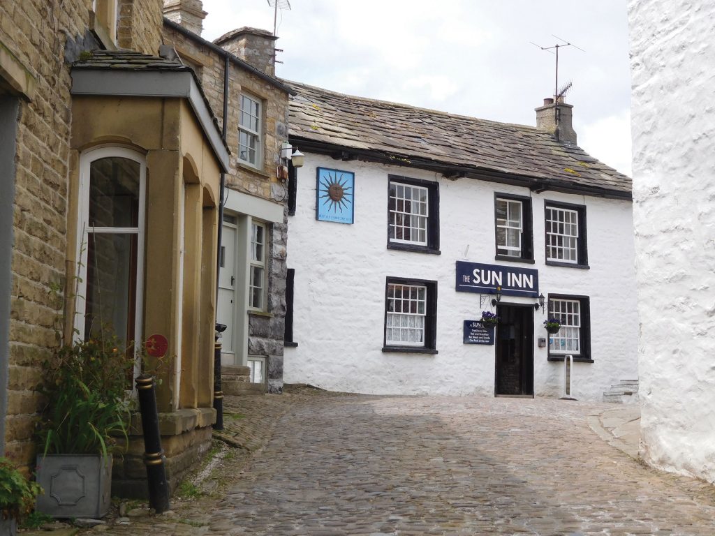 Discover the Hidden Gem Pubs of the Yorkshire Dales - Destinworld ...
