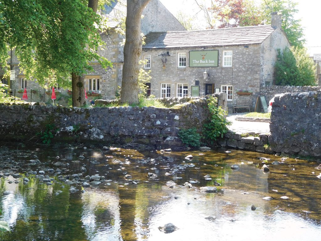 Discover the Hidden Gem Pubs of the Yorkshire Dales - Destinworld ...